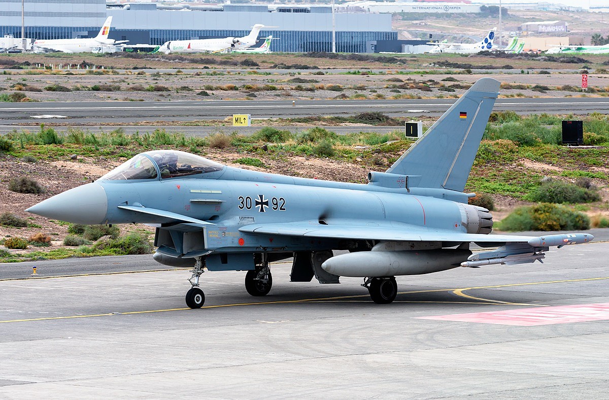 Eurofighter Typhoon Single Seater -- Plastic Model Airplane Kit -- 1/72 ...