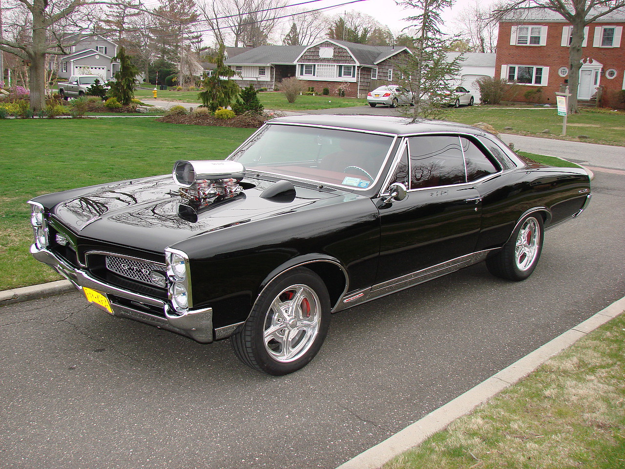 1967 Pontiac GTO -- Plastic Model Car Kit -- 1/25 Scale -- #710 ...