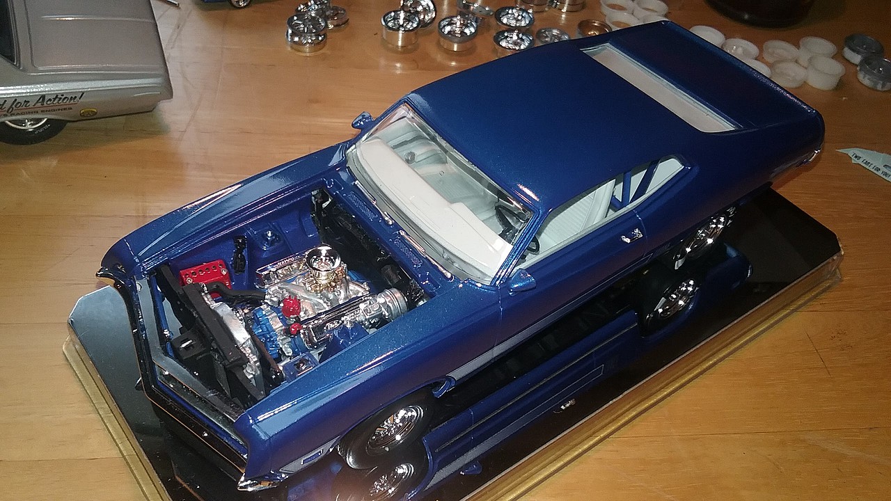 1970 Ford Torino GT 2'n1 -- Plastic Model Car Kit -- 1/25 Scale ...