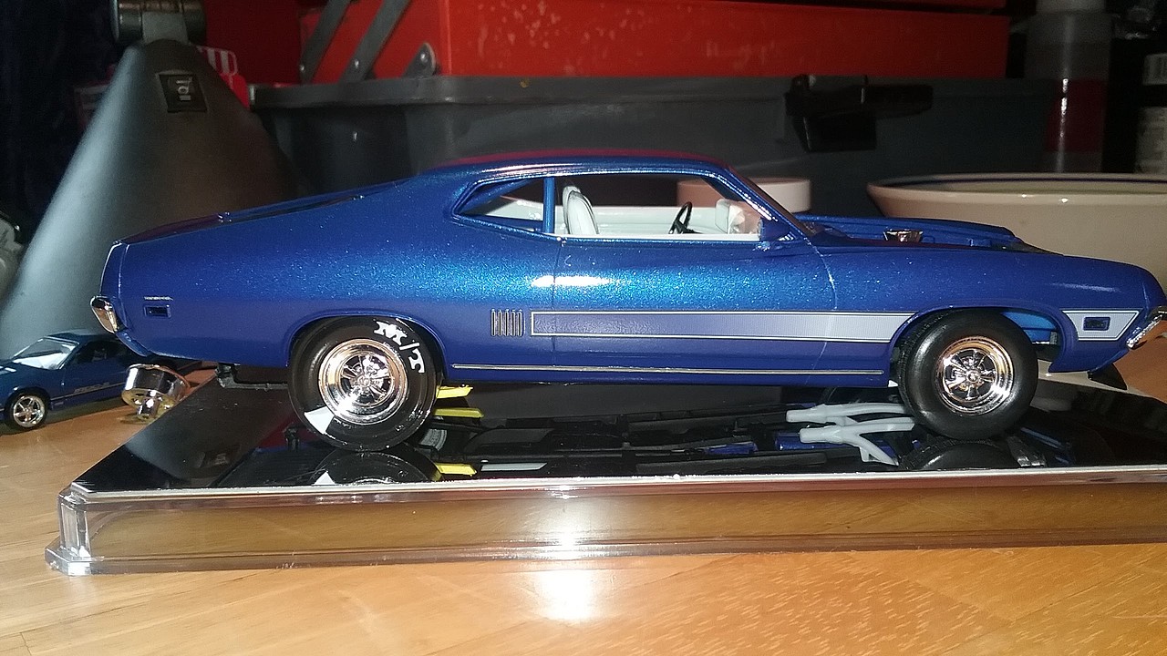 1970 Ford Torino GT 2'n1 -- Plastic Model Car Kit -- 1/25 Scale ...