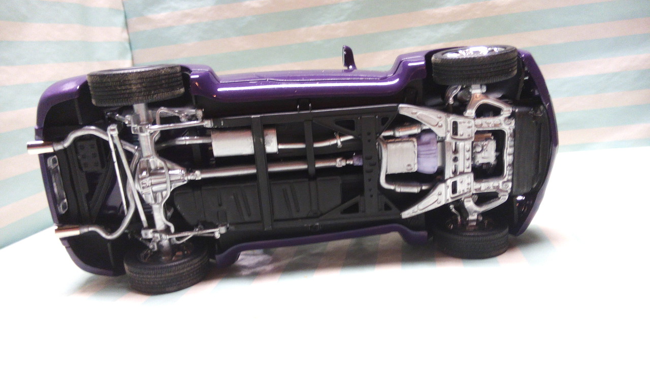 2003 Chevy SSR -- Plastic Model Car Kit -- 1/25 Scale -- #854052 ...