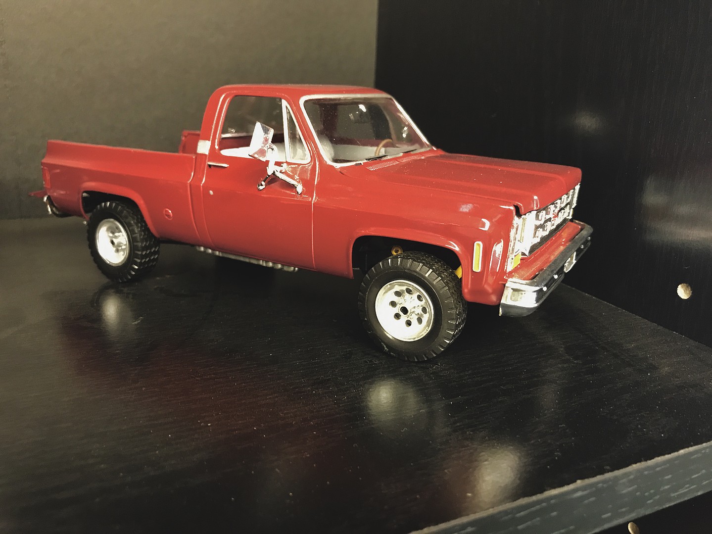 GMC Pickup with Snow Plow -- Plastic Model Truck Kit -- 1/24 Scale ...
