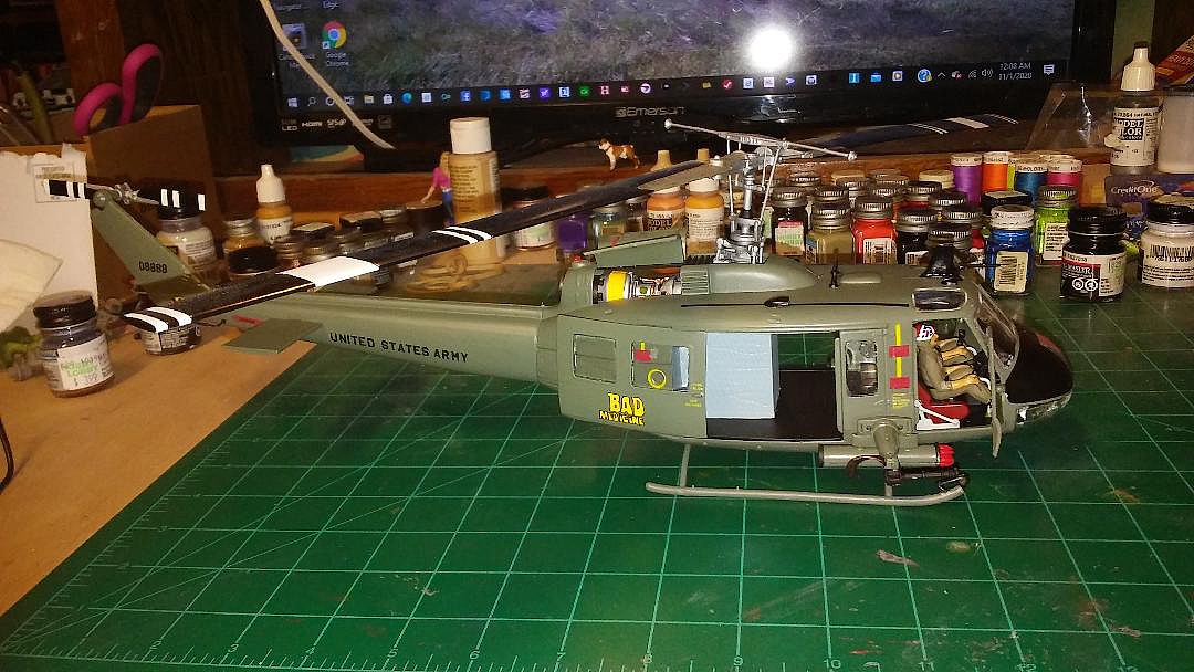 UH-1D Huey Gunship Helicopter Pictures