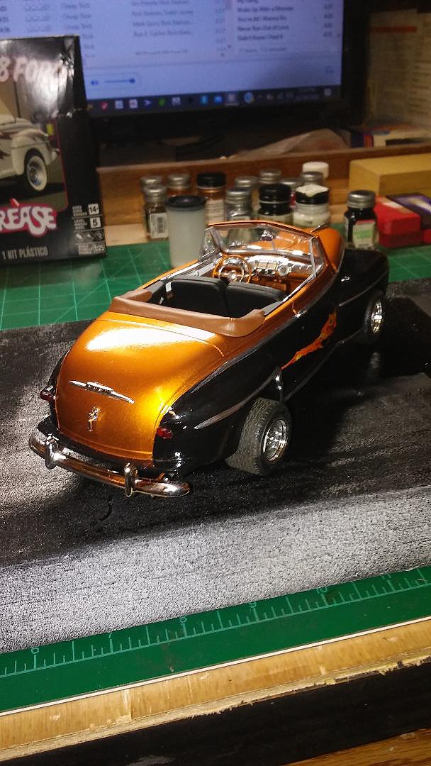 Greased Lightning 1948 Ford Convertible -- Plastic Model Car Kit -- 1/ ...