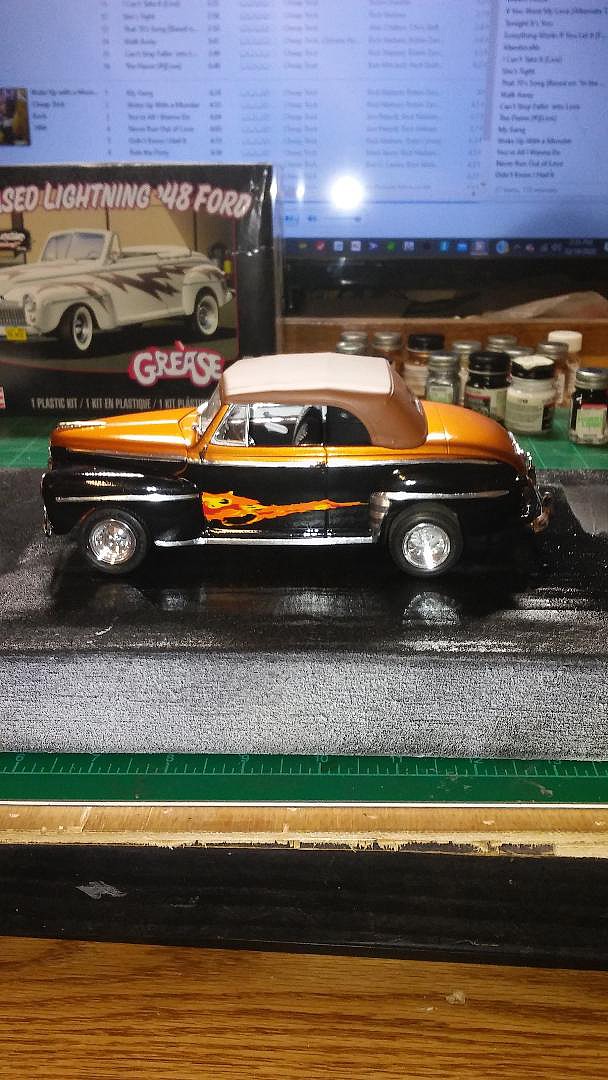 Greased Lightning 1948 Ford Convertible -- Plastic Model Car Kit -- 1/ ...