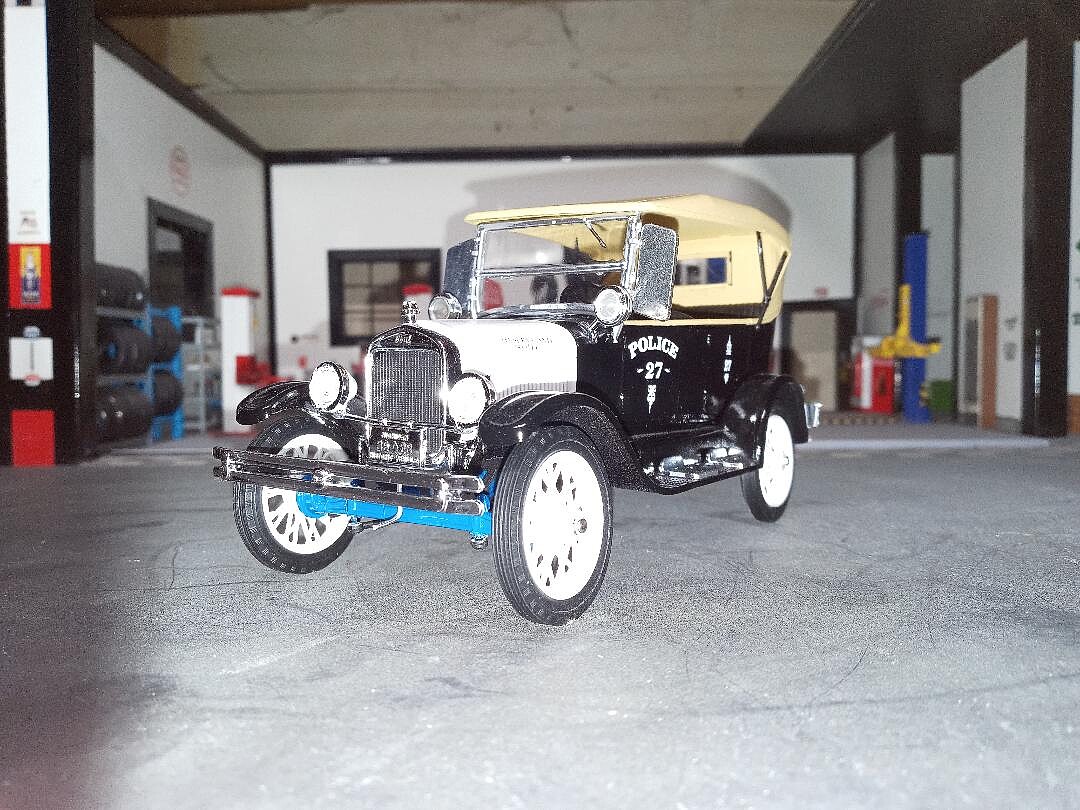 '27 Ford T Vintge Polce Car -- Plastic Model Car Vehicle Kit -- 1/25 ...
