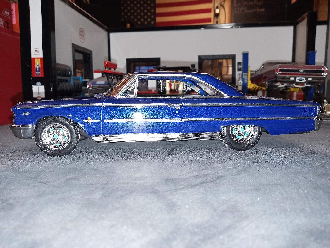 1963 Ford Galaxie -- Plastic Model Car Kit -- 1/25 Scale -- #1186 ...