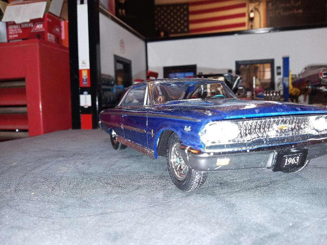 1963 Ford Galaxie -- Plastic Model Car Kit -- 1/25 Scale -- #1186 ...
