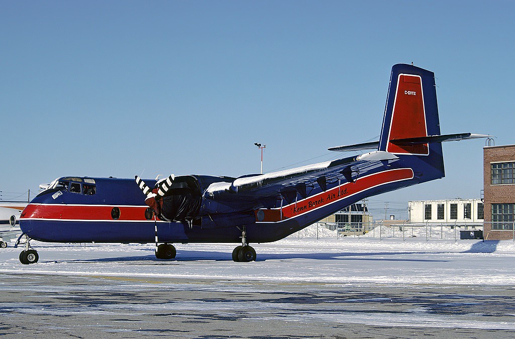 DHC4A Caribou Cargo Aircraft -- Plastic Model Airplane Kit -- 1/144 ...