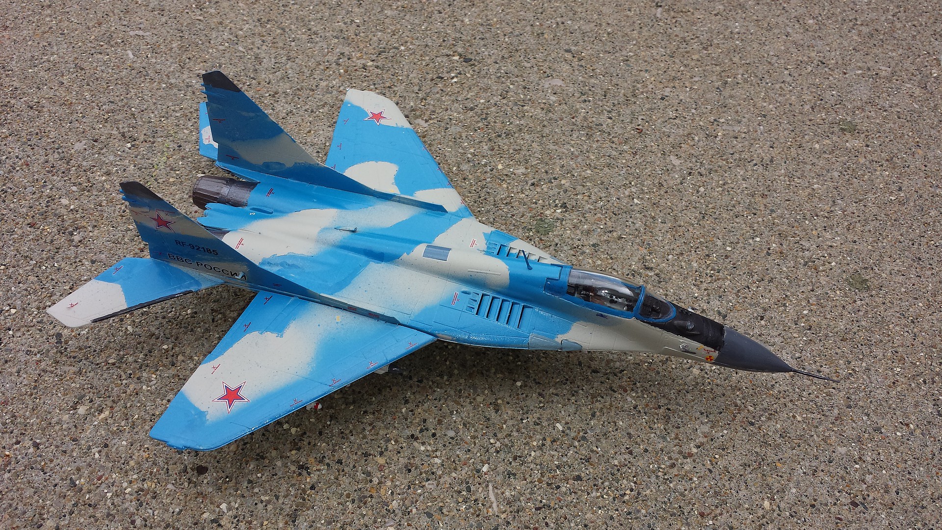 MIG-29A Fulcrum -- Plastic Model Airplane Kit -- 1/72 Scale -- #1377s ...