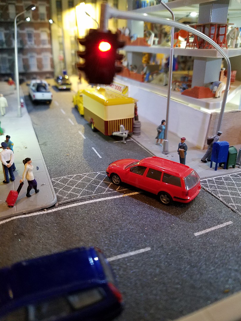 Volkswagen Passat Station Wagon - Minikit -- HO Scale Model Railroad ...