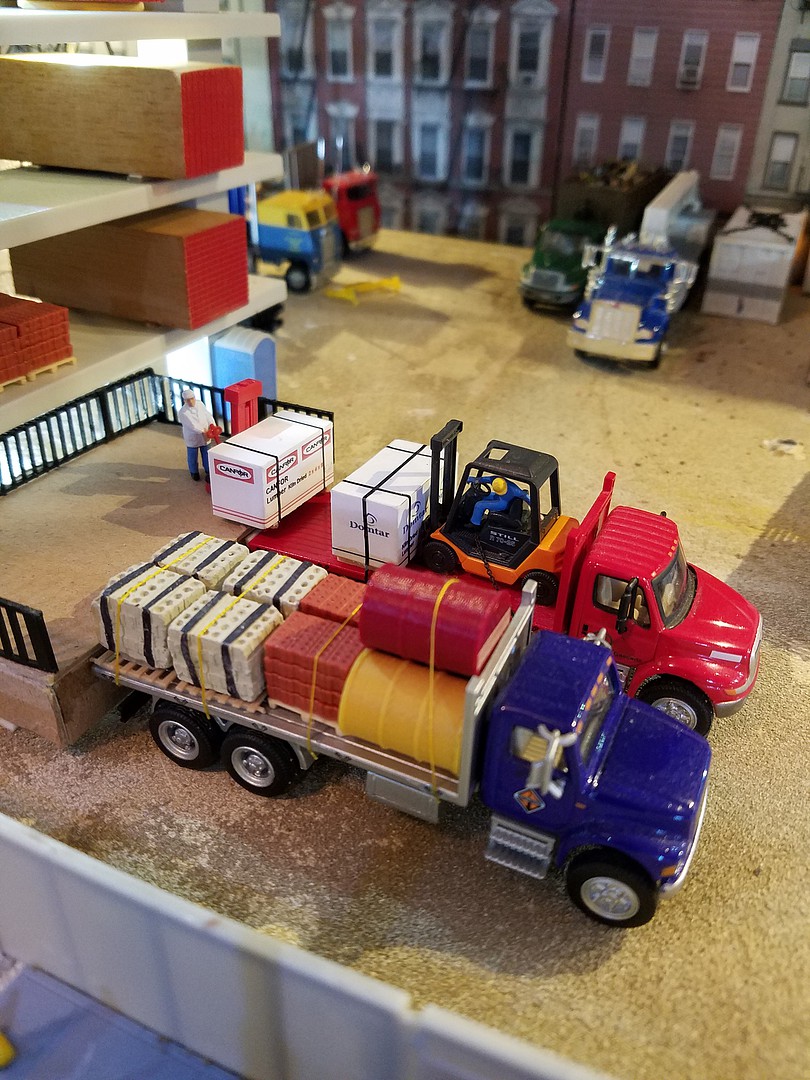 Banded Concrete Blocks on Pallets -- Model Railroad Building Accessory ...