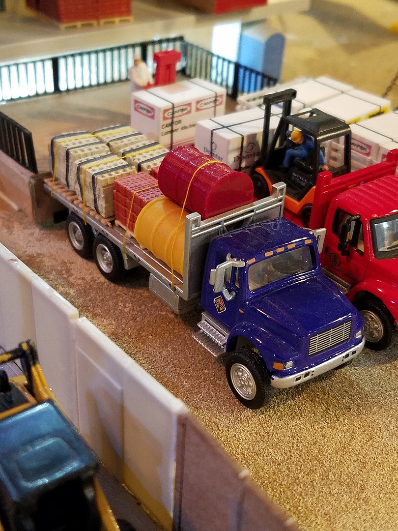 Banded Concrete Blocks on Pallets -- Model Railroad Building Accessory ...