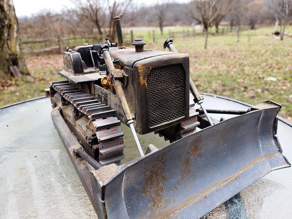 Construction Bulldozer -- Plastic Model Tractor Kit -- 1/25 Scale ...
