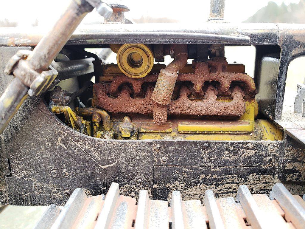 Construction Bulldozer -- Plastic Model Tractor Kit -- 1/25 Scale ...