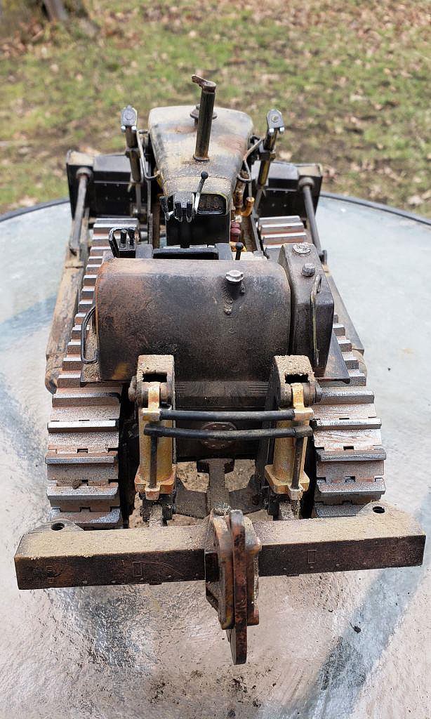 Construction Bulldozer -- Plastic Model Tractor Kit -- 1/25 Scale ...