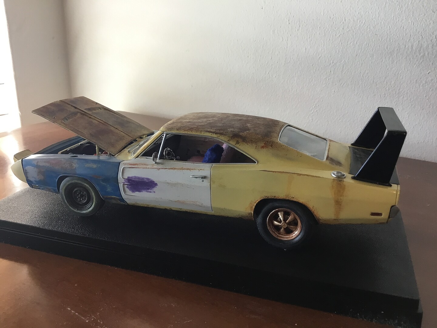 1969 Dodge Charger Daytona -- Plastic Model Car Vehicle Kit -- 1/25 ...