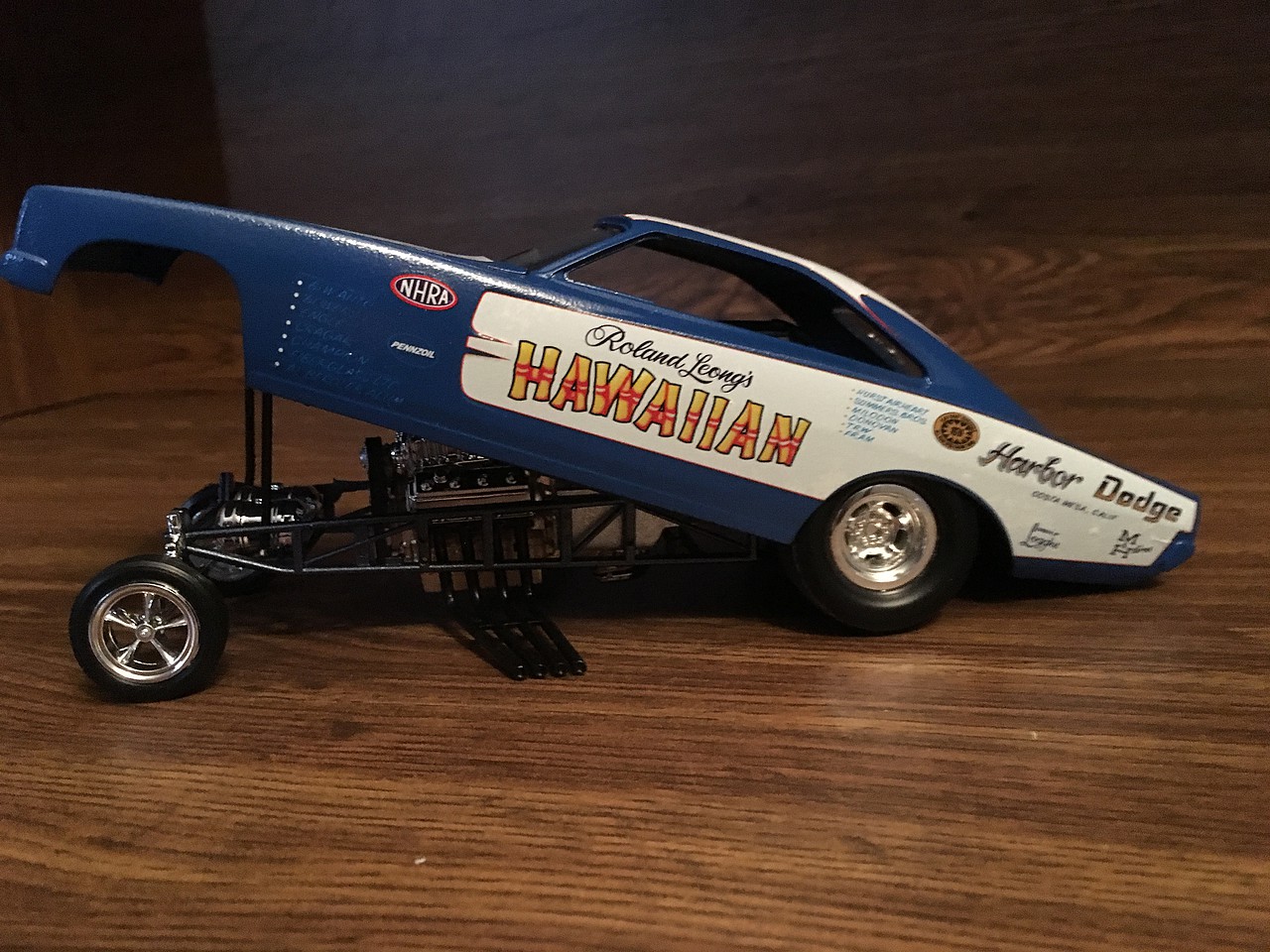 Hawaiian Charger Funny Car -- Plastic Model Car Kit -- 1/25 Scale ...