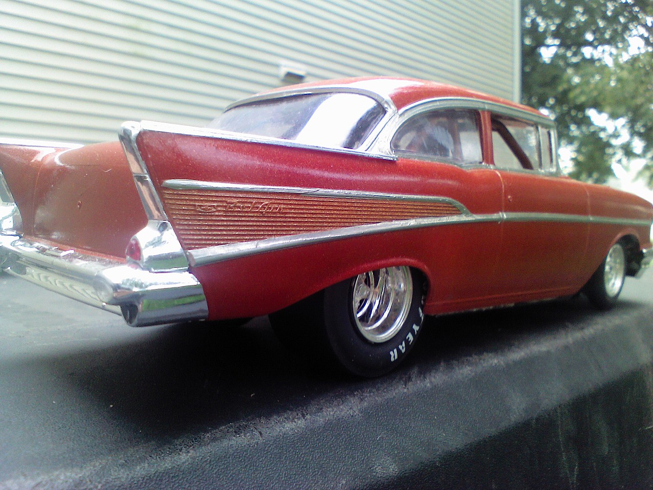 1957 Chevy Bel Air 2 Door Sedan 2'n1 -- Plastic Model Car Kit -- 1/25 ...