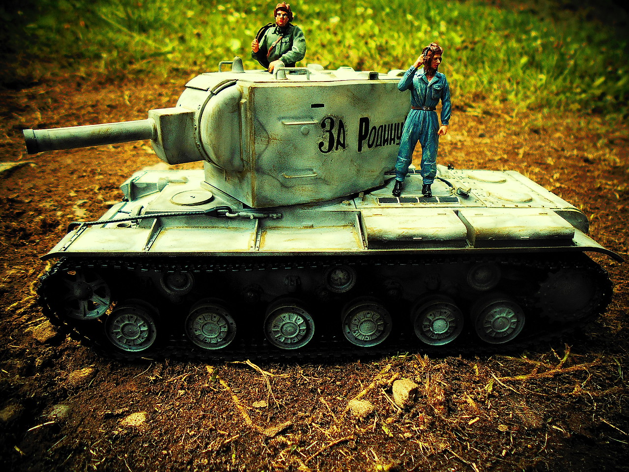 Russian Kv-Ii -- Plastic Model Military Vehicle Kit -- 1/35 Scale ...