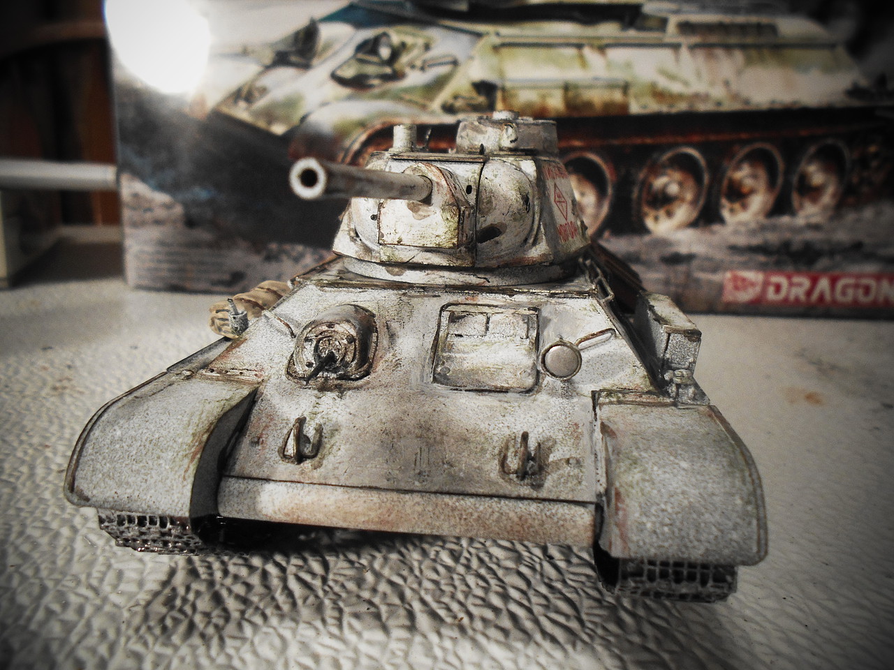 T-34/76 Mod. 1943 w/Commander Cupola -- Plastic Model Tank Kit -- 1/35 ...