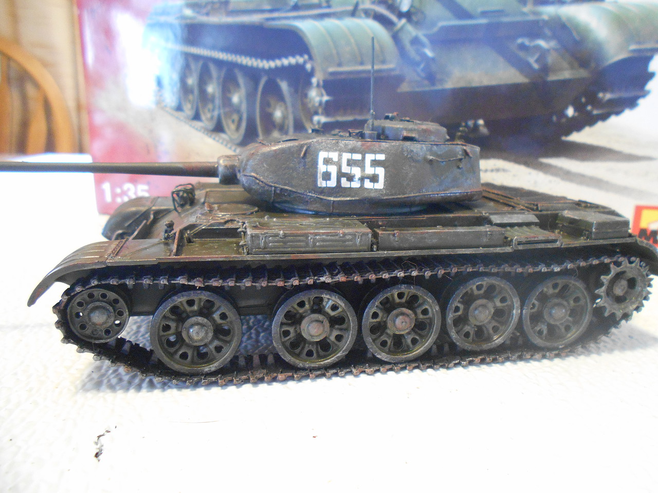 T44M Soviet Medium Tank -- Plastic Model Military Vehicle Kit -- 1/35 ...
