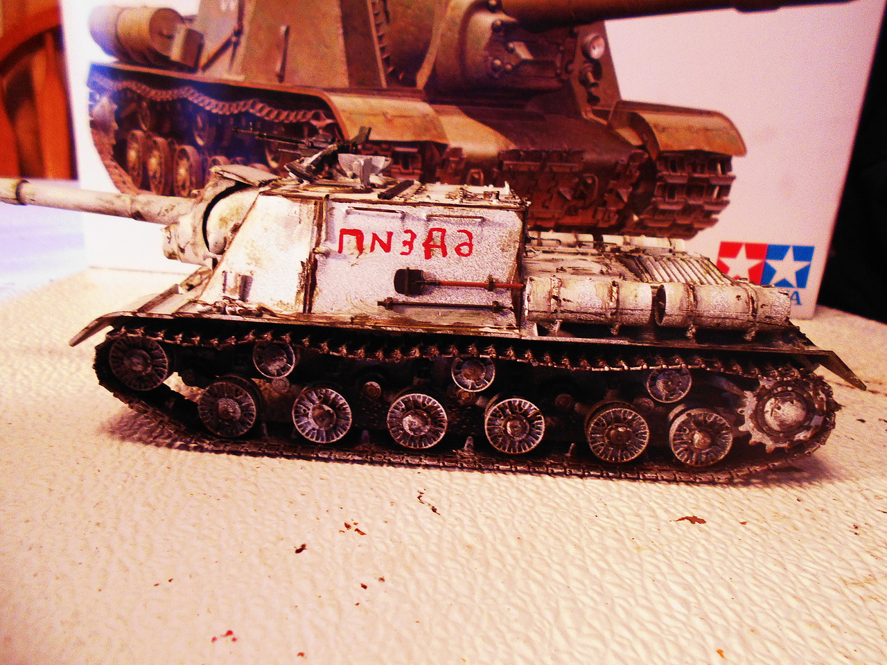 Russian Heavy Self-Propelled Gun JSU-152 -- Plastic Model Military Kit ...