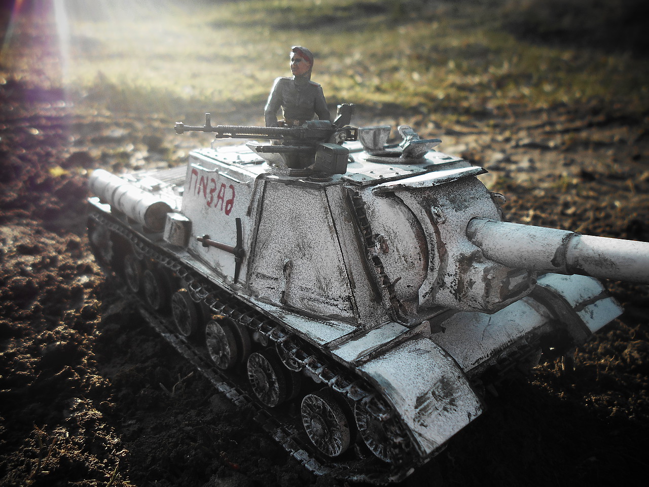 Russian Heavy Self-Propelled Gun JSU-152 -- Plastic Model Military Kit -- 1/35 Scale -- #35303 ...