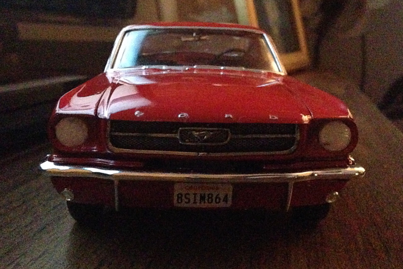 1965 Ford Mustang 2+2 Fastback -- Plastic Model Car Kit -- 1/24 Scale ...