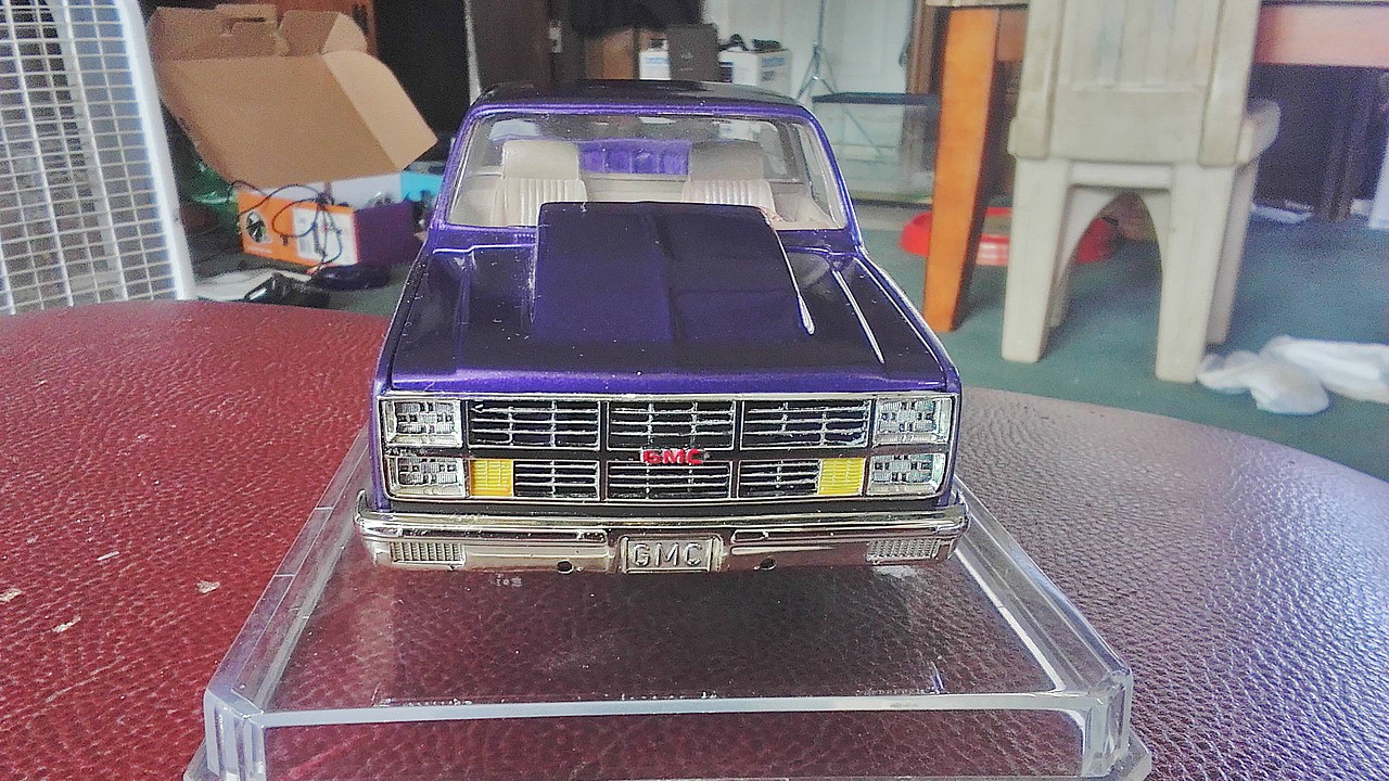 1984 GMC Pickup White -- Plastic Model Car Kit -- 1/25 Scale -- #847-12 ...