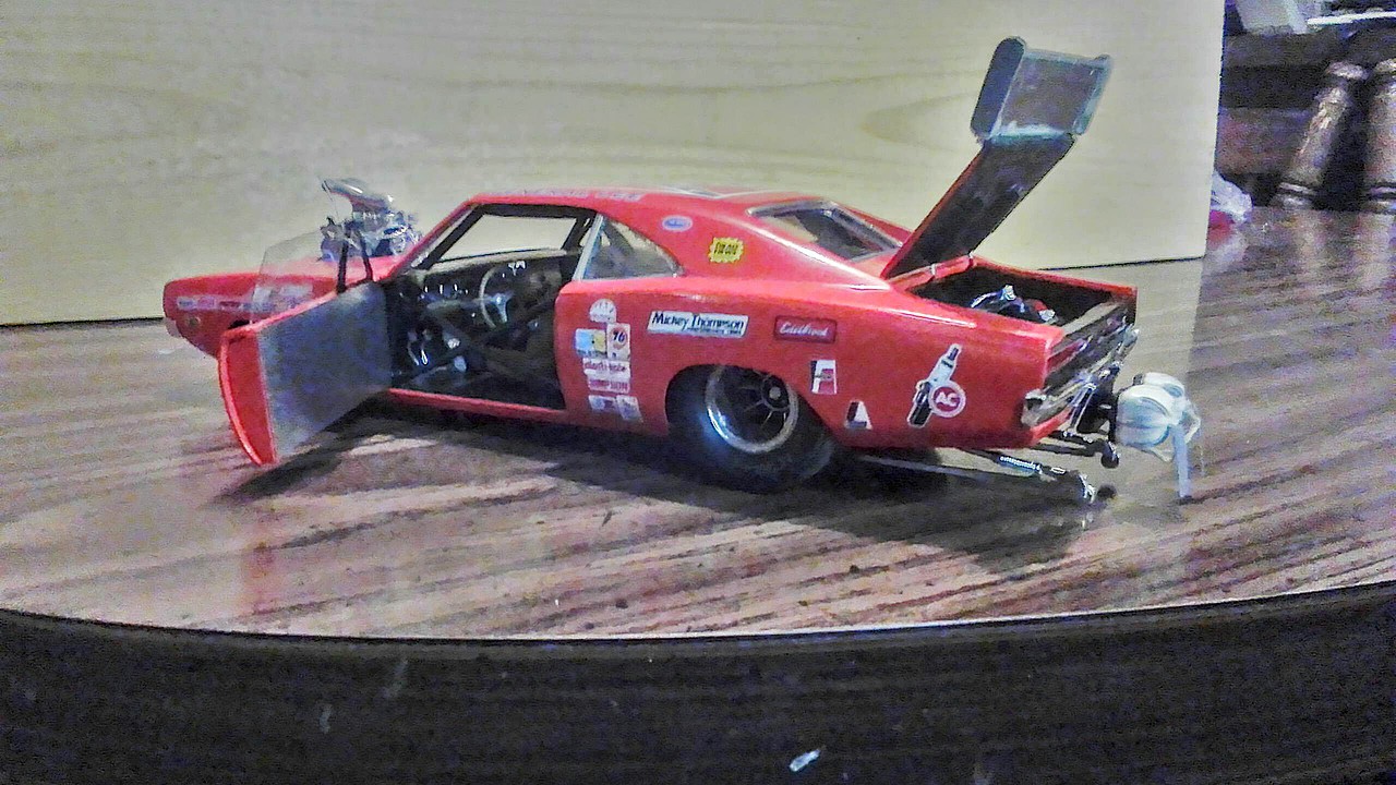 1969 General Lee Charger -- Plastic Model Car Kit -- 1/25 Scale - #706 ...