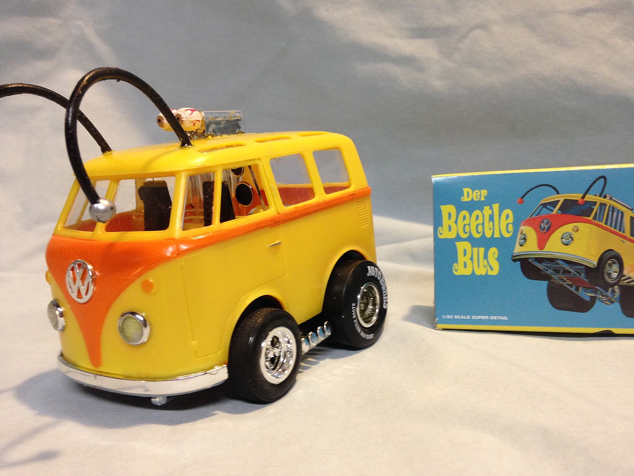 Volkswagen Beetle Bus Van Show Rod -- Plastic Model Truck Kit -- 1/25 ...