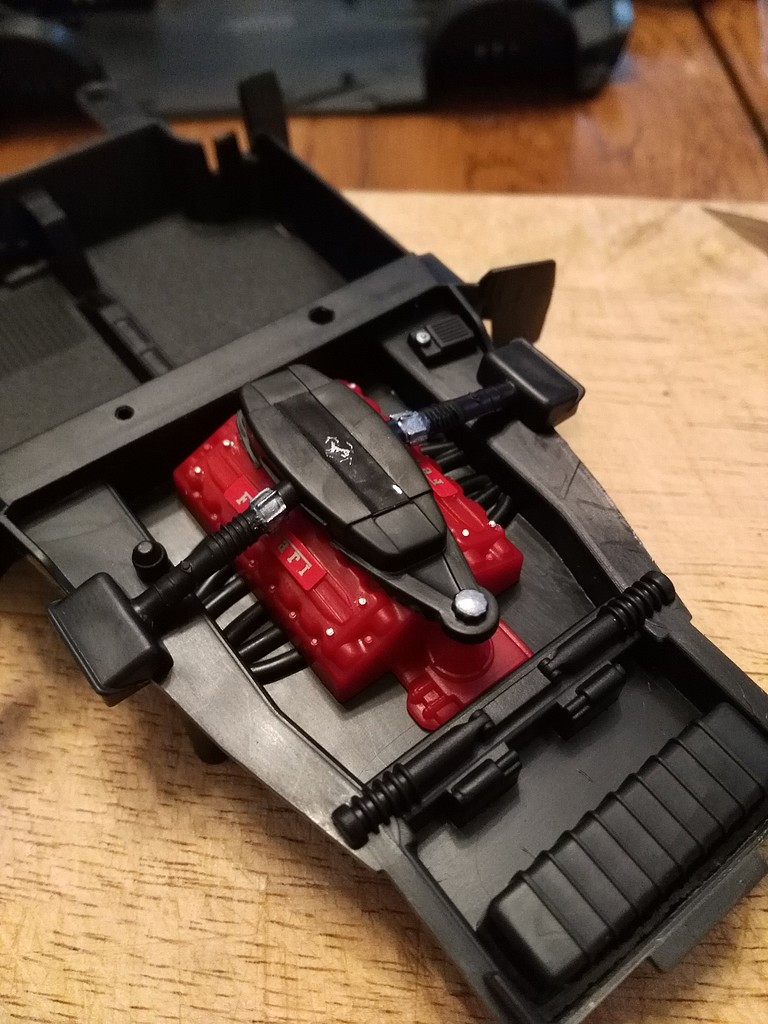 Ferrari Enzo -- Snap Tite Plastic Model Vehicle Kit -- 1/24 Scale ...