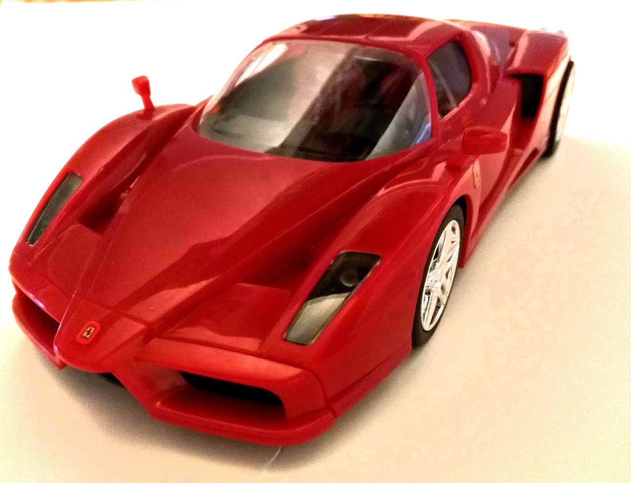 Ferrari Enzo -- Snap Tite Plastic Model Vehicle Kit -- 1/24 Scale ...