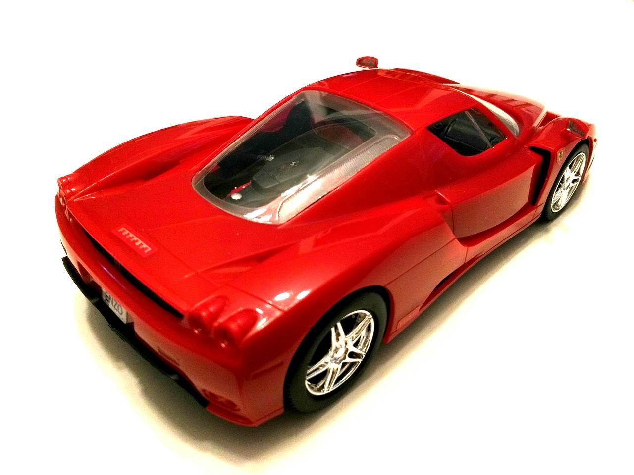 Ferrari Enzo -- Snap Tite Plastic Model Vehicle Kit -- 1/24 Scale ...