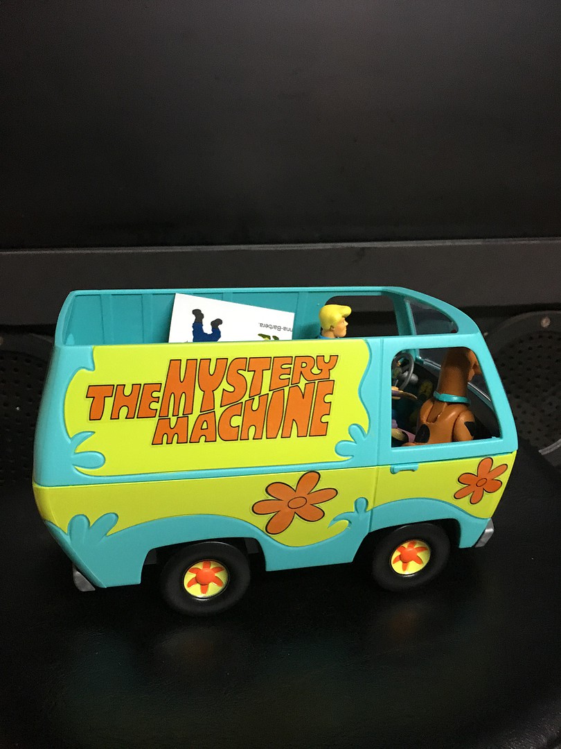 Scooby-Doo Mystery Machine -- Plastic Model Truck Kit -- 1/20 Scale ...