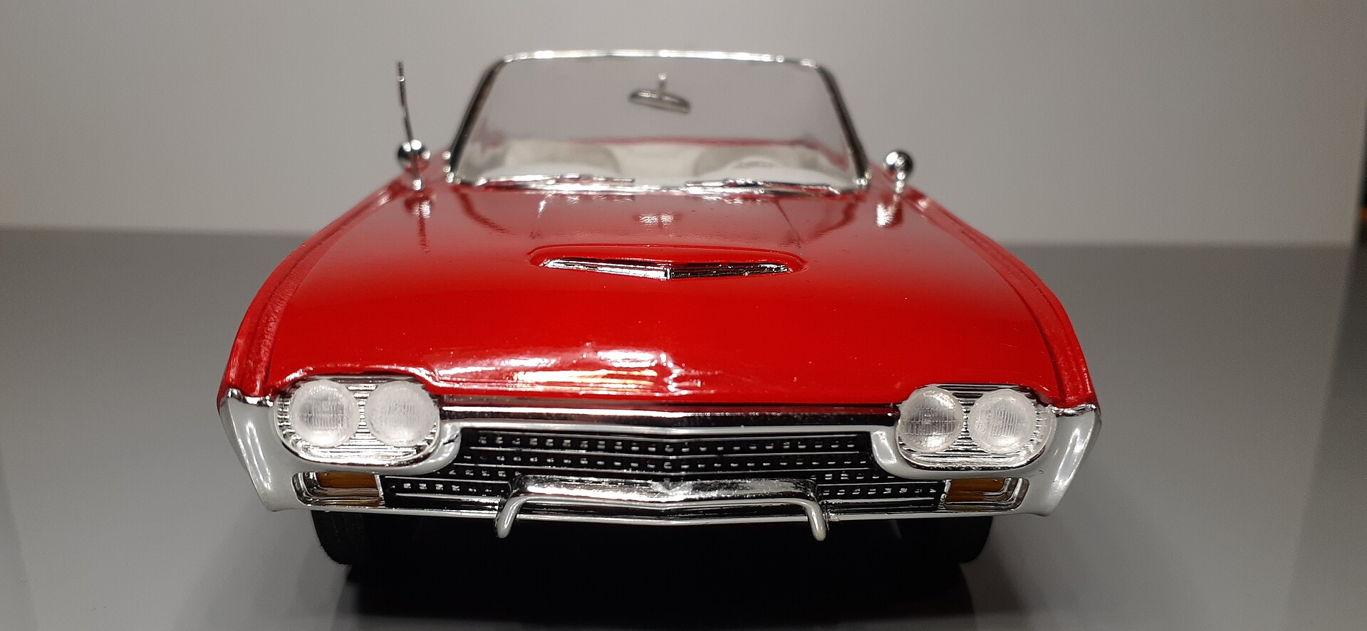 1962 Ford Thunderbird -- Plastic Model Car Kit -- 1/25 Scale -- #682 ...