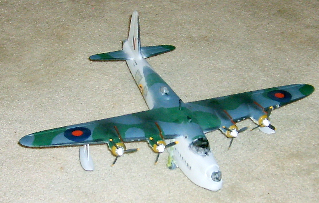 Short Sunderland Aircraft -- Plastic Model Airplane Kit -- 1/72 Scale ...