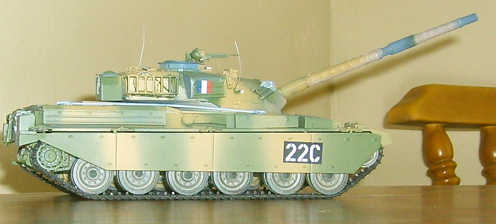 British Chieftain Mk5 Tank -- Plastic Model Military Vehicle Kit -- 1/35 Scale -- #35068 ...