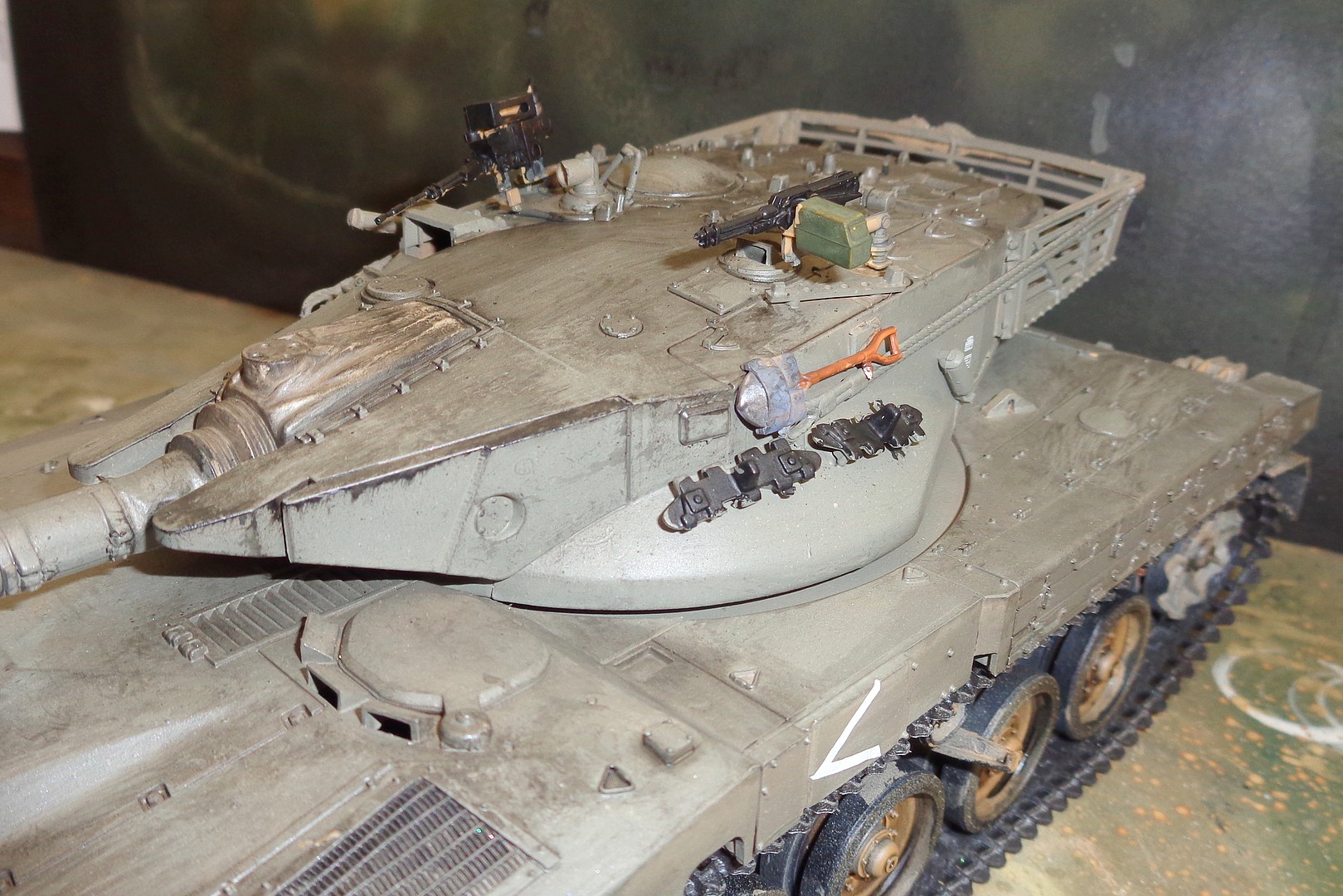 Israeli Merkava Main Battle Tank -- Plastic Model Military Vehicle Kit ...