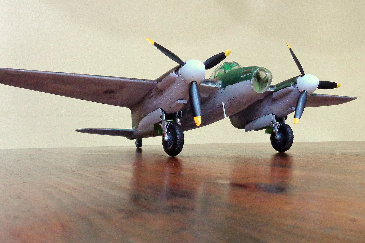 De Havilland Mosquito Mk.IV Fighter Plane Pictures