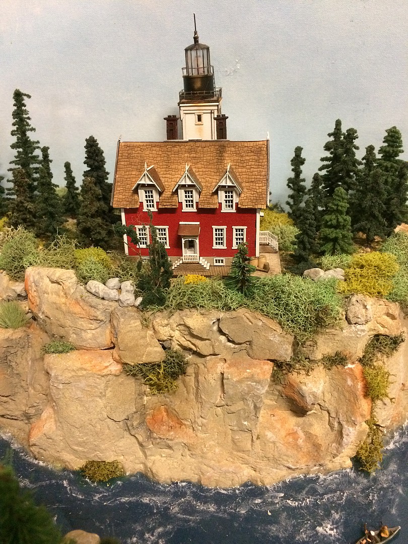 Rocky Point Lighthouse Kit -- N Scale Model Railroad Building -- #895 ...