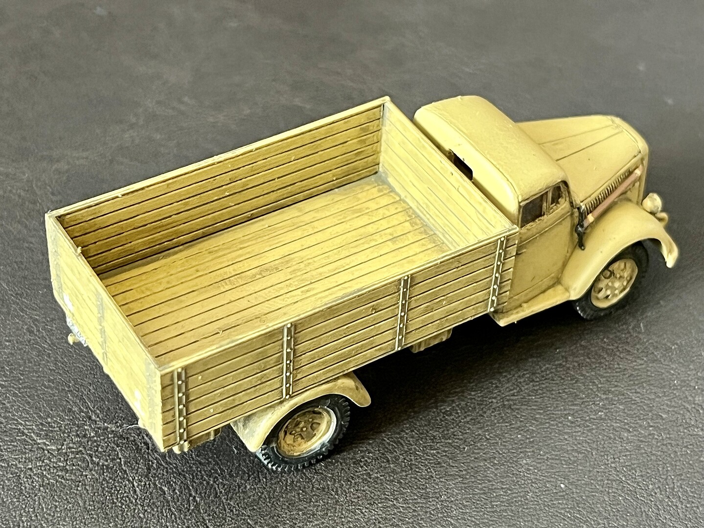 Kfz.305 Opel Blitz -- Plastic Model Military Vehicle Kit -- 1/72 Scale ...