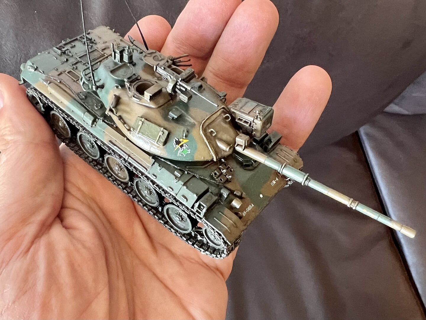 Japanese Type 74 Tank -- Plastic Model Military Vehicle Kit -- 1/72 ...