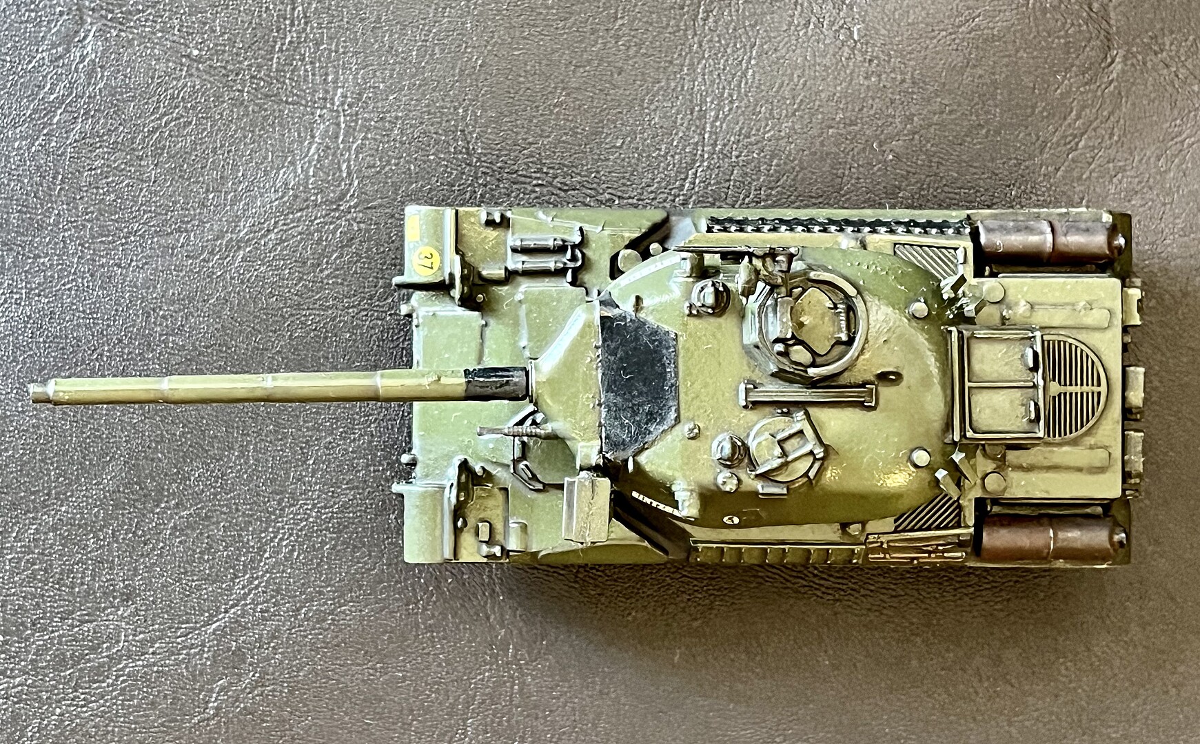 AMX 30/105 French Tank -- Plastic Model Military Vehicle Kit -- 1/72 ...