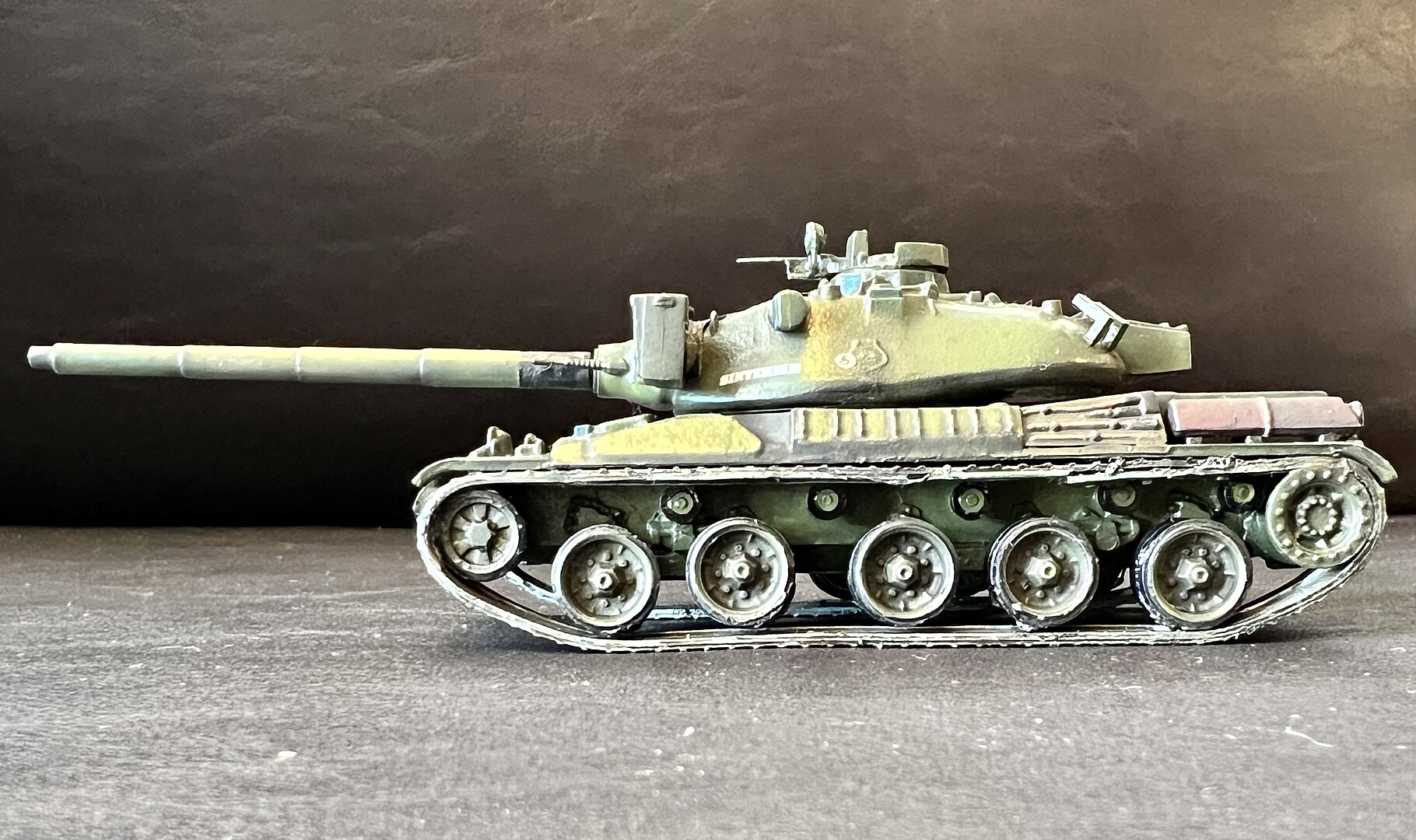 AMX 30/105 French Tank -- Plastic Model Military Vehicle Kit -- 1/72 ...