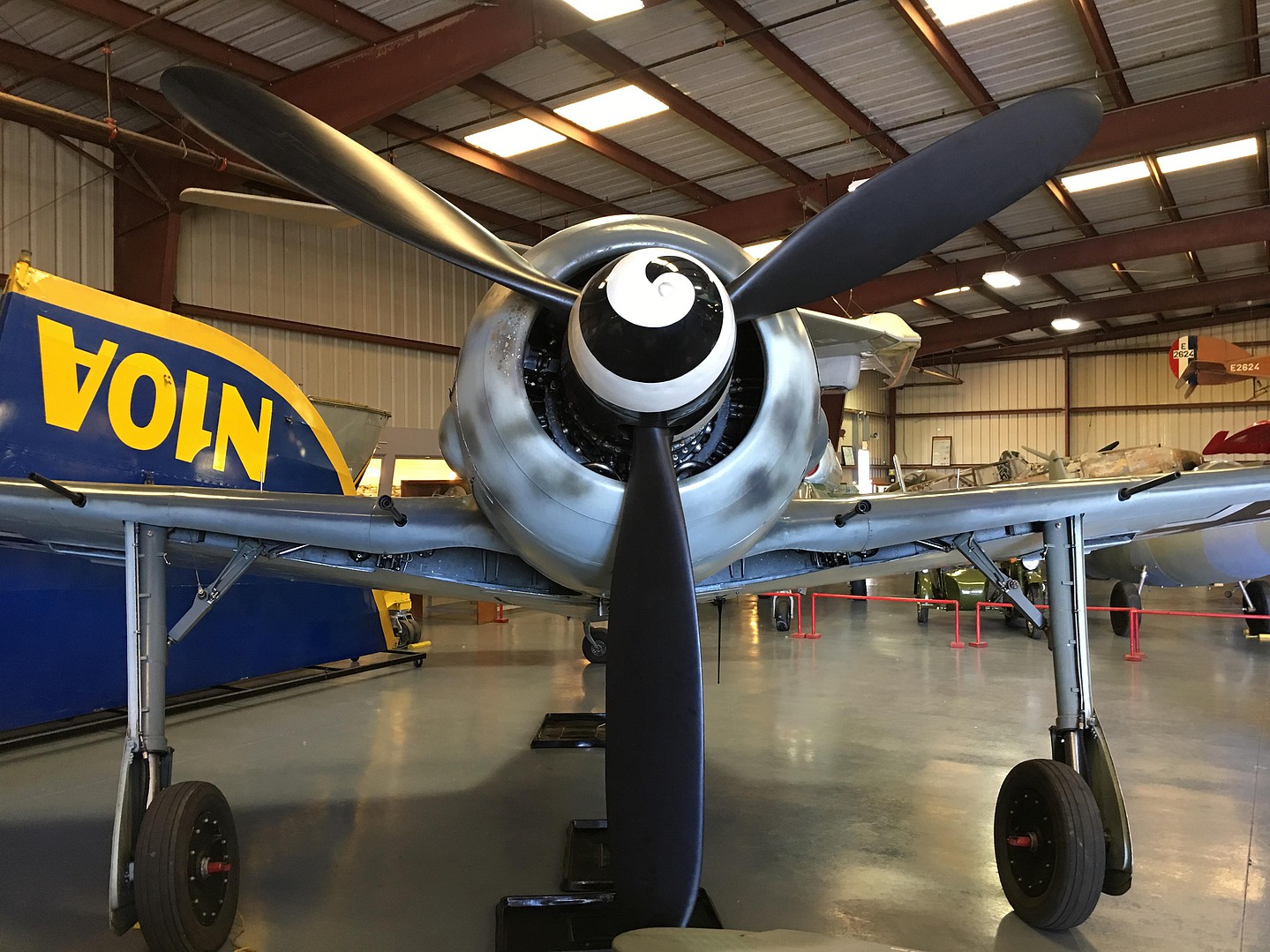 Fw190A6/8 Butcher Fighter -- Plastic Model Airplane Kit -- 1/72 Scale ...