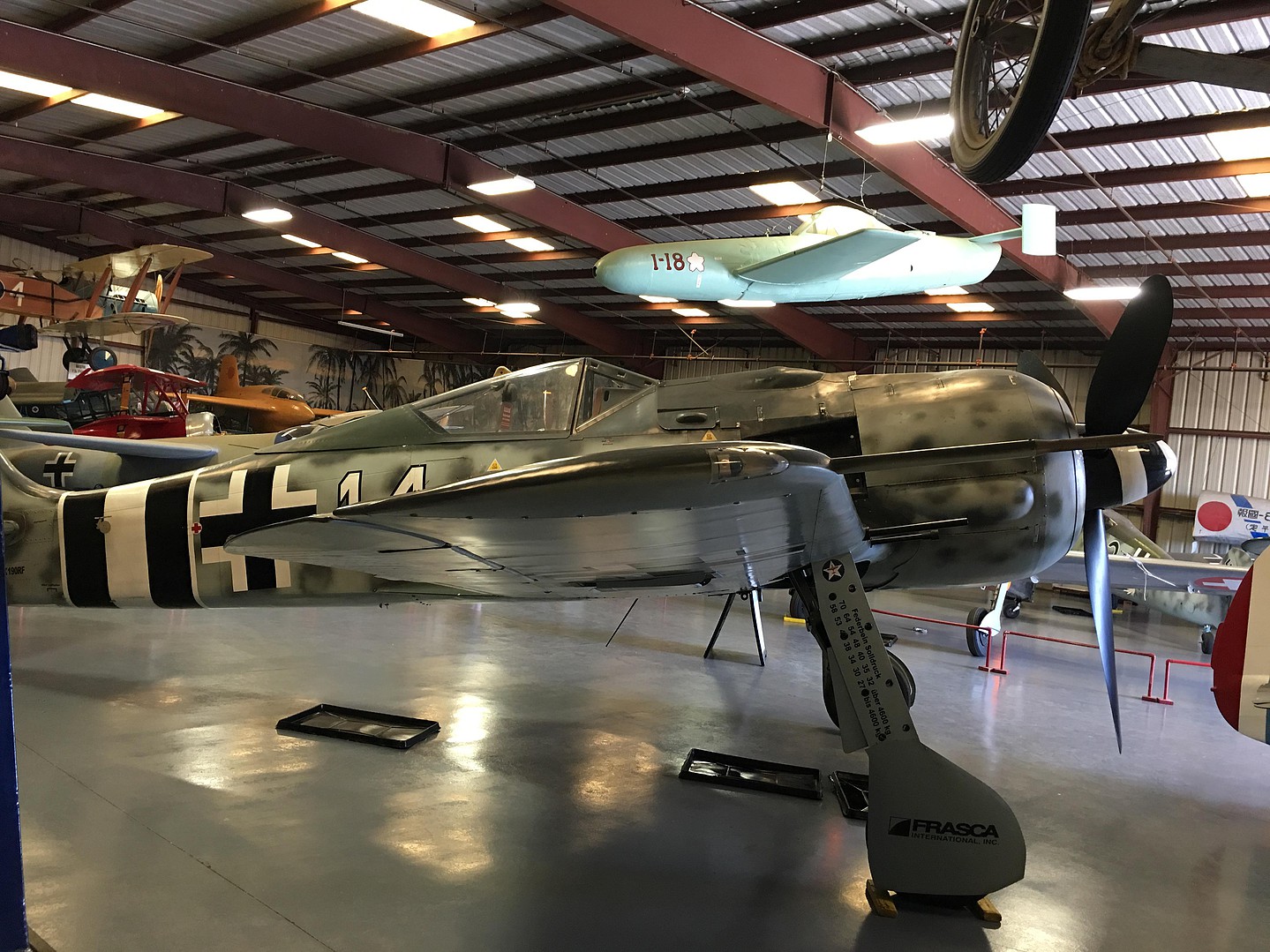 Fw190A6/8 Butcher Fighter -- Plastic Model Airplane Kit -- 1/72 Scale ...