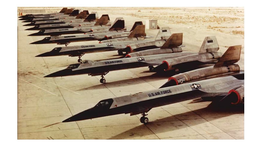 Air Vanguard - Lockheed A12 The CIAs Blackbird & Other Variants ...