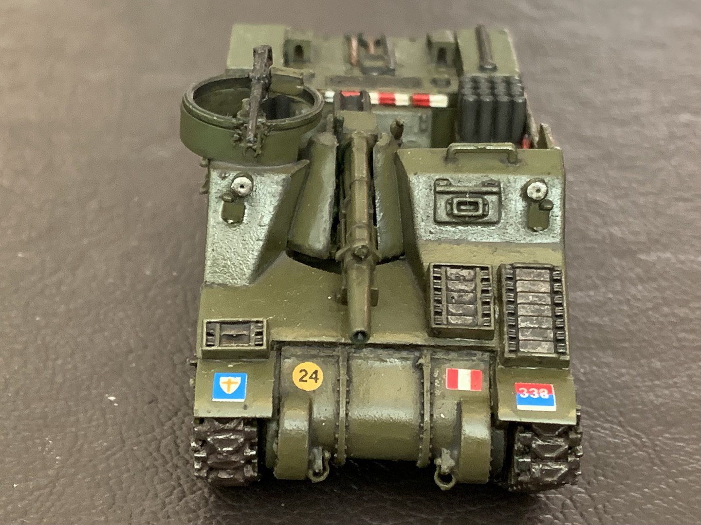 M7 105mm Howitzer Motor Carriage -- Plastic Model Tank Kit -- 1/72 ...